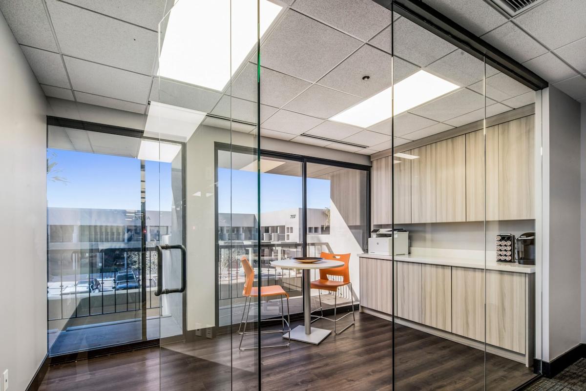 McCully Construction | LUXE Interiors + Design