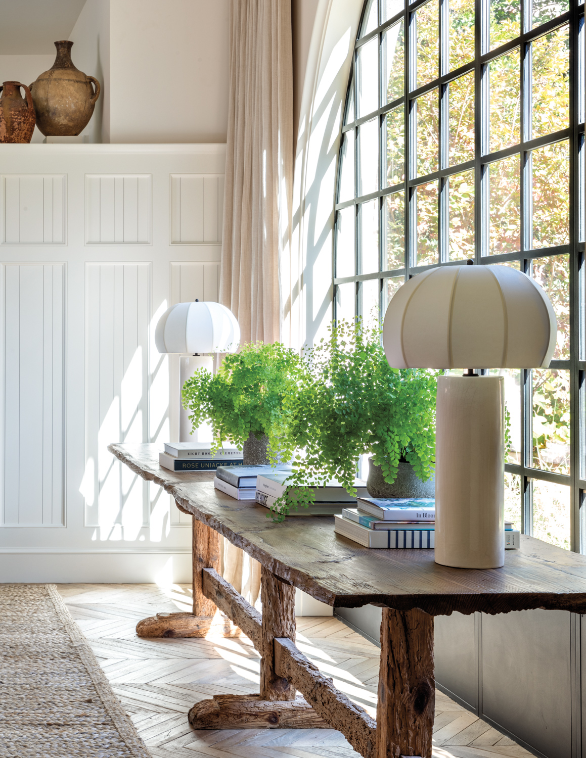 Inside An Idyllic California Retreat That Conjures European Ambience ...