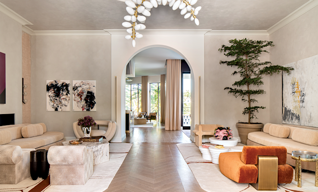 Tour A Bold Miami Beach Home With Modern Interiors | LUXE Interiors ...