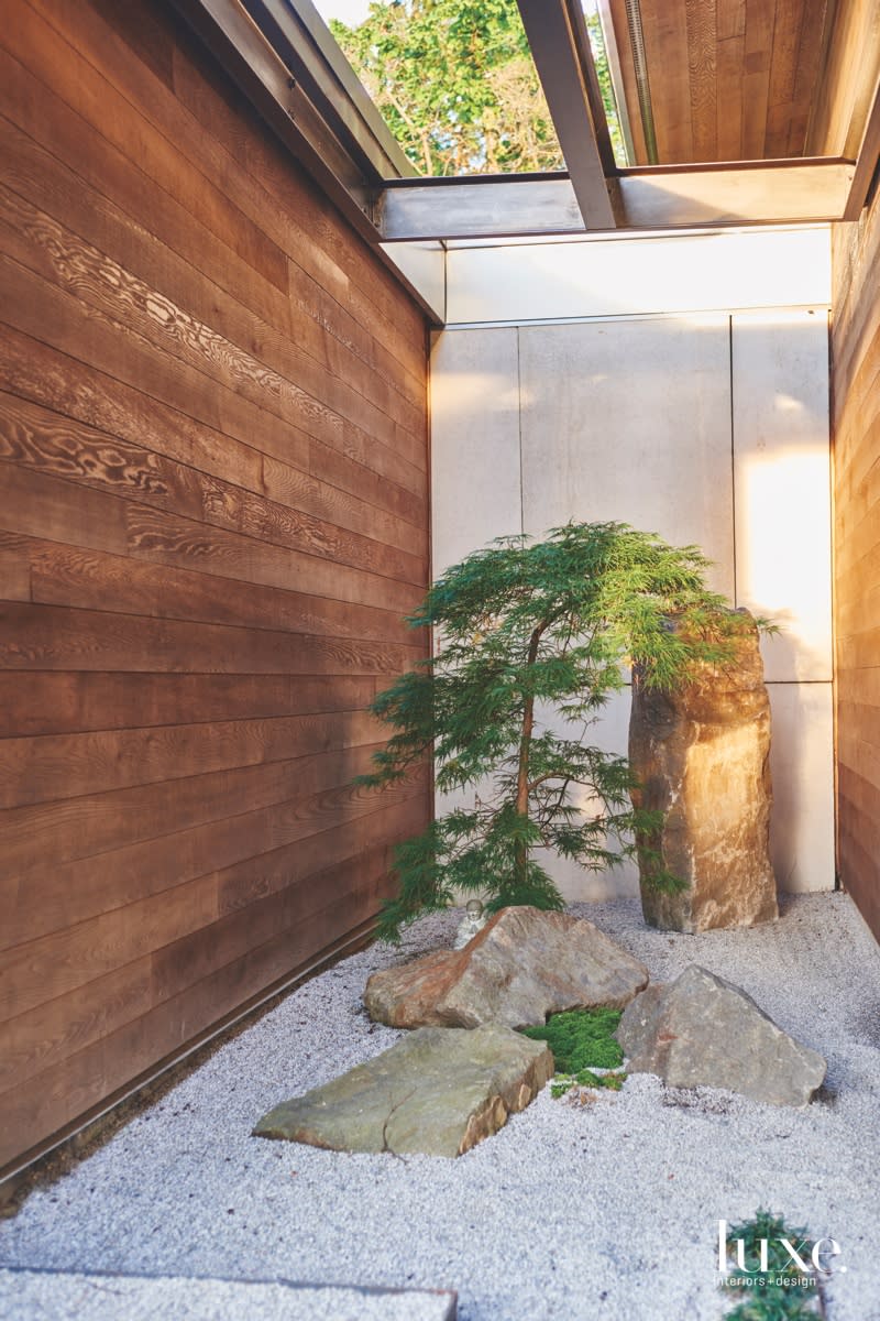 Midcentury Modern Clyde Hill Home Gets A Reboot | Luxe Interiors + Design