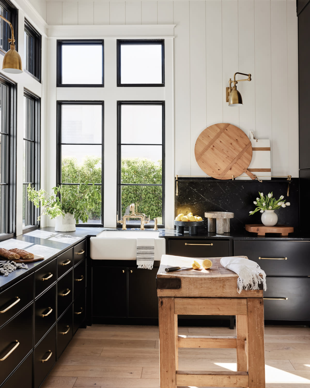 Explore An Arizona Family Abode With A Casual Yet Edgy Vibe | LUXE ...