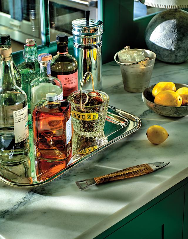 Green Steals The Show In A Connecticut Home For Jeffrey Alan Marks ...