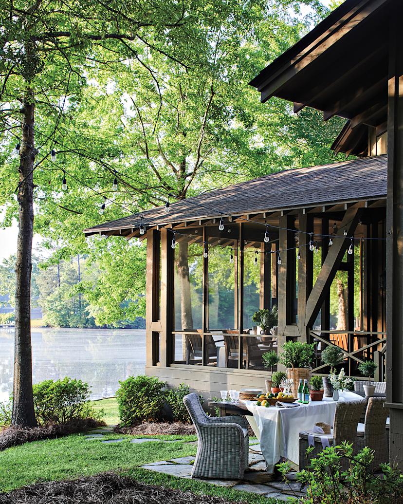 This Enchanting Alabama Lake House Is A Timeless Family Retreat | Luxe ...