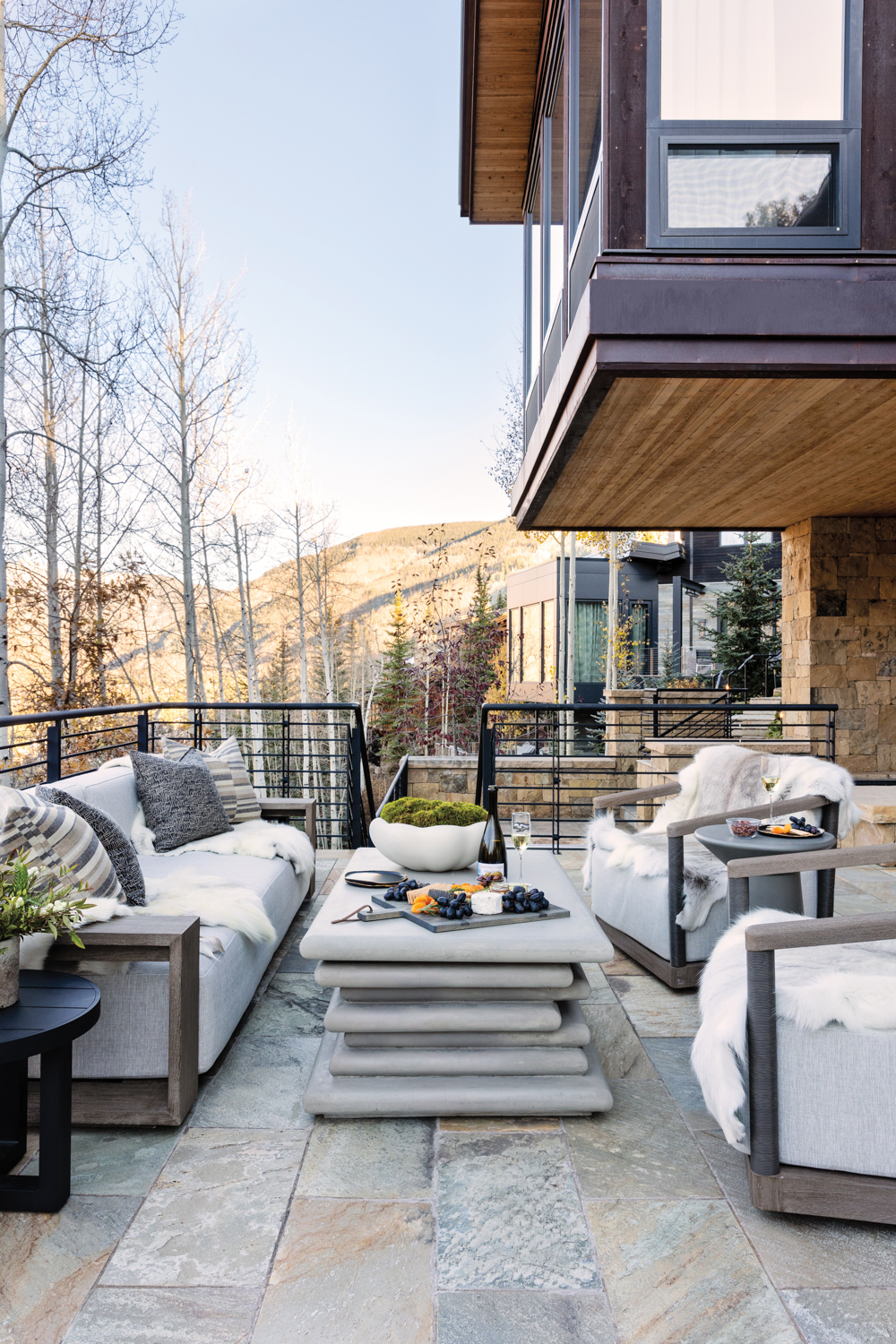 Inside A Revamped Colorado Snow Retreat With Cozy Flair | Luxe ...