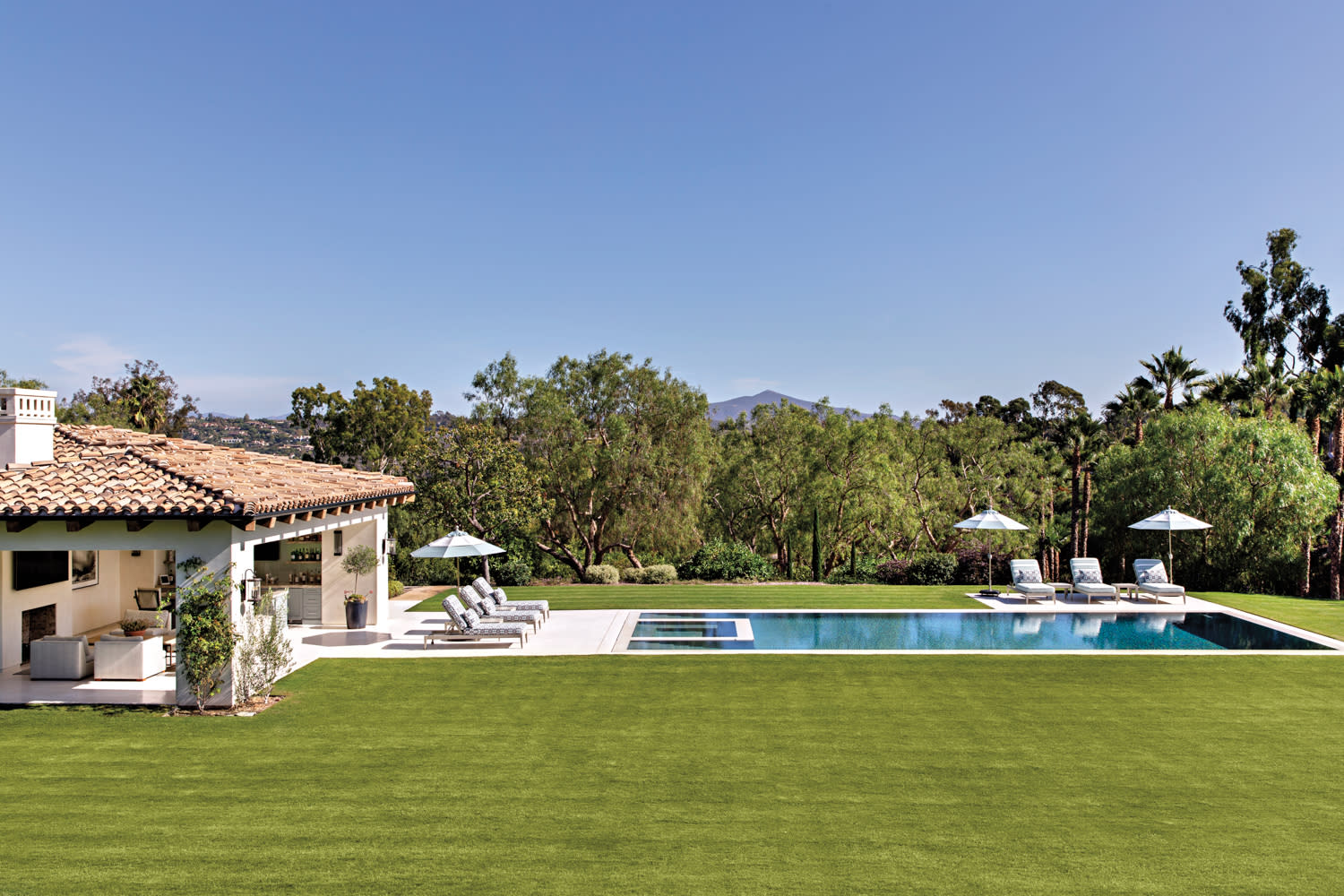 Tour An Updated California Home With Spanish-Style Roots | Luxe ...