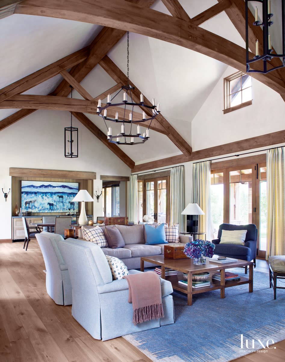 A Cabin-Style Home Achieves Modern Sensibility | Luxe Interiors + Design
