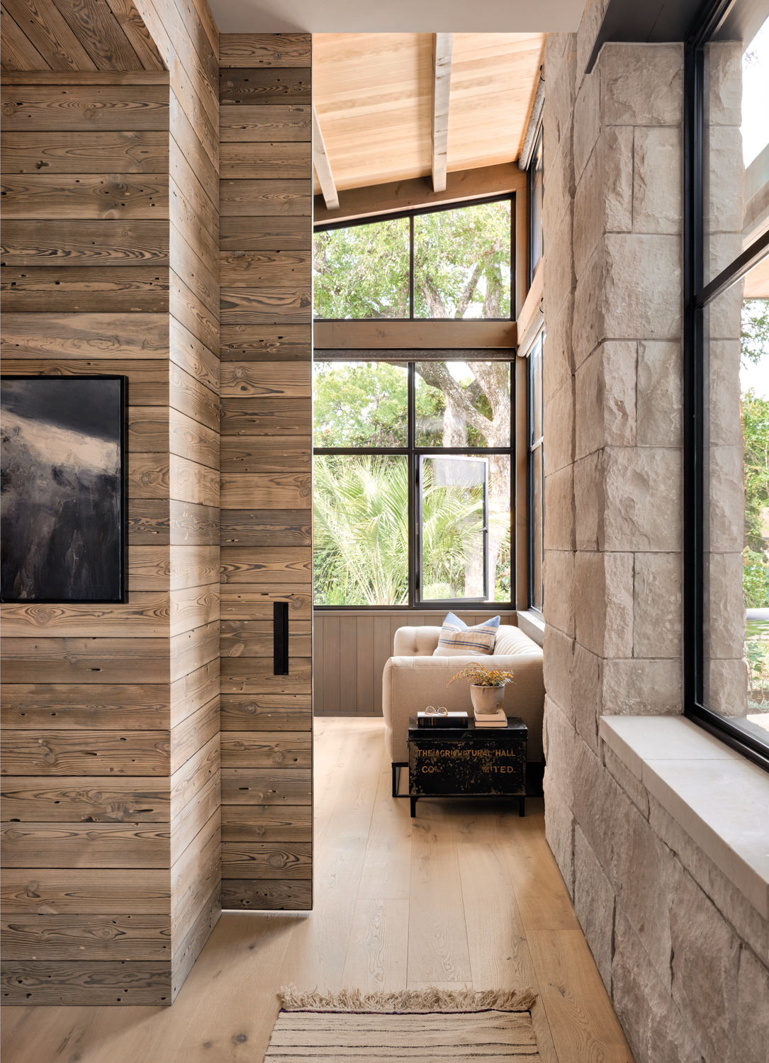 Tour An Austin Home Designed With Preserving Nature In Mind | Luxe ...