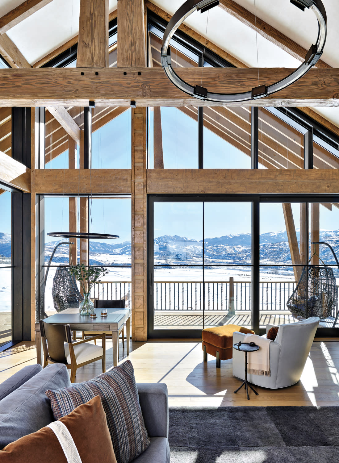 Explore A Ranch-Style Aspen Home On An Elk Migration Route | Luxe ...