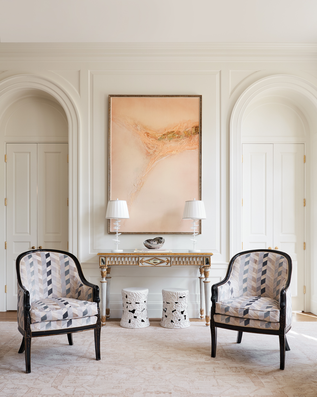 Tour The Artfully Imagined Spaces Within This Stately Dallas Abode ...