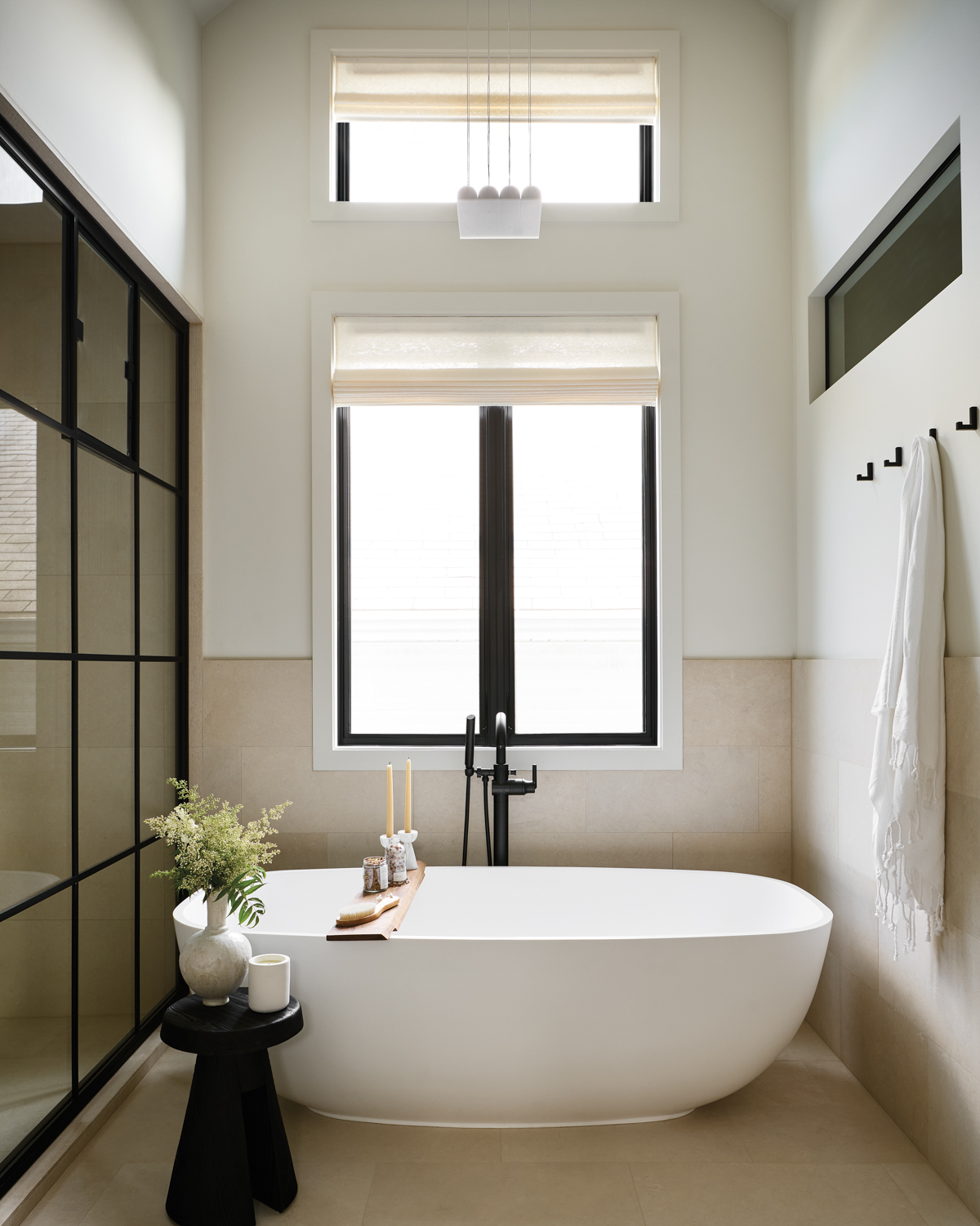 Discover This Minimalist Earthy Haven In The Heart Of Chicago | Luxe ...