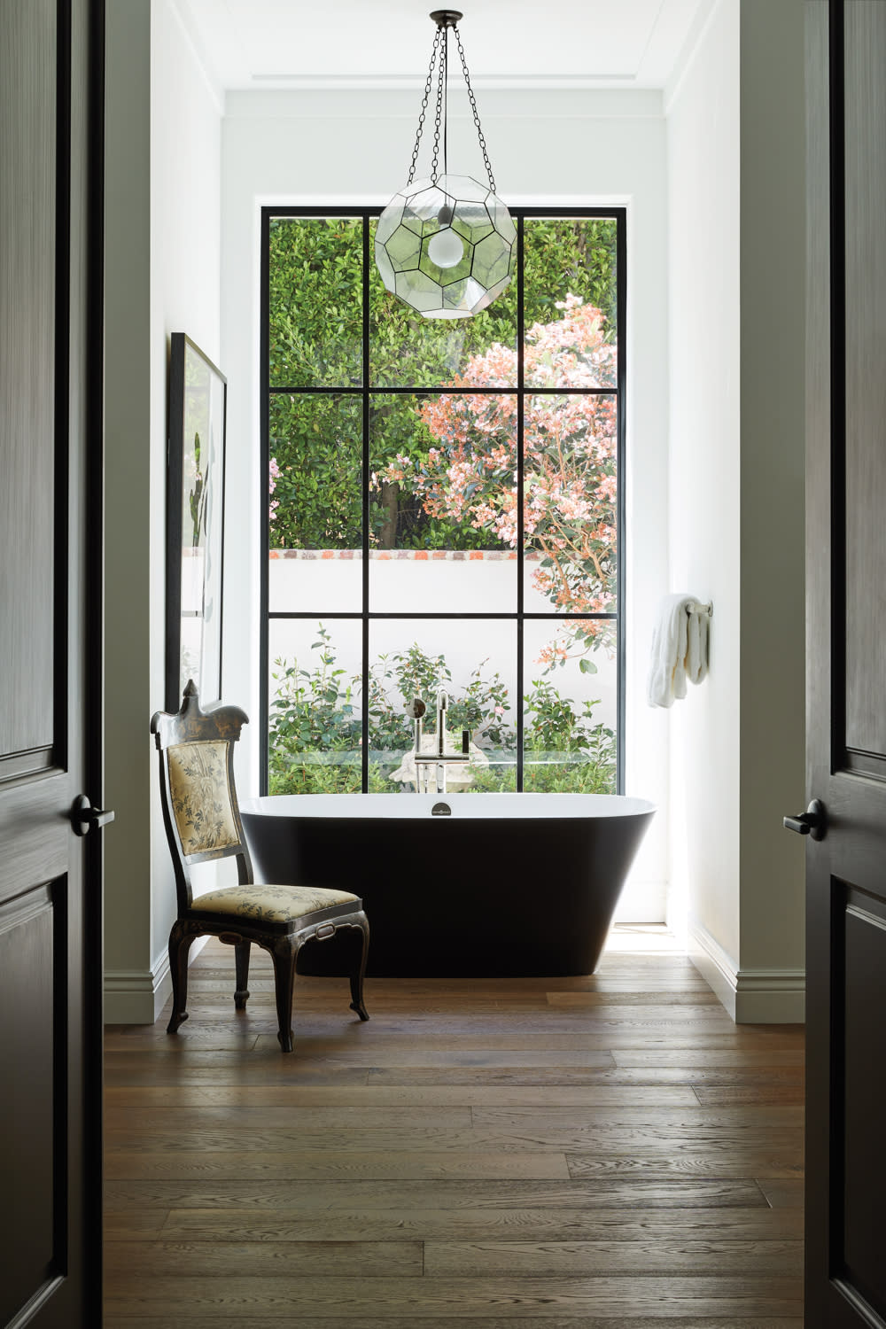 Simple Is Better In This Mediterranean Home’s Stylish Refresh | Luxe ...