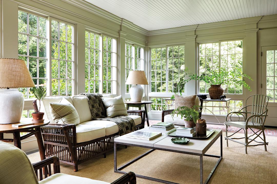 A Majestic Connecticut Home Masters The Art Of A Warm Welcome | Luxe ...