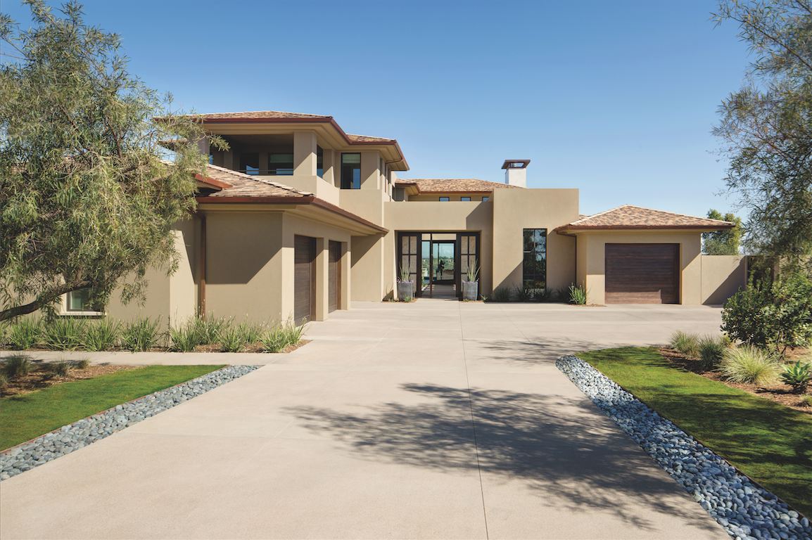 Enjoy Views Galore From This Contemporary Abode | Luxe Interiors + Design