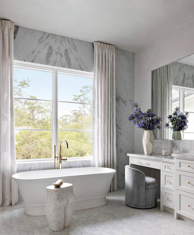 Designers Create A Soft Modern Family Home In Houston | LUXE Interiors ...