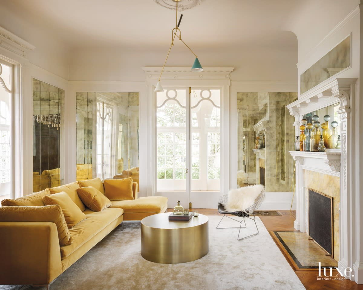 Midcentury Elements Elevate A Colorful Portland Home | Luxe Interiors ...