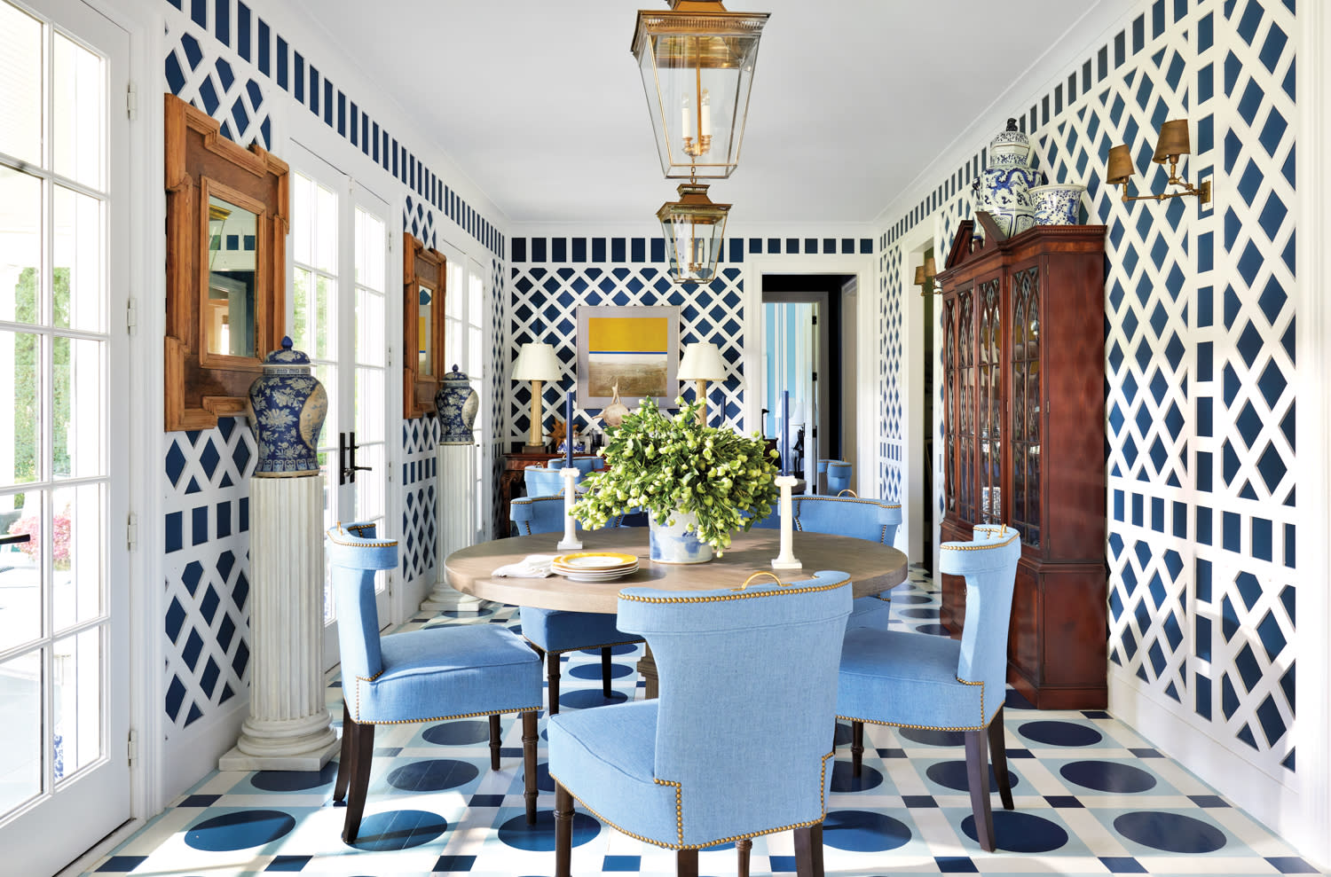 This Layered Hamptons Home Is A Design Treasure Trove | Luxe Interiors ...
