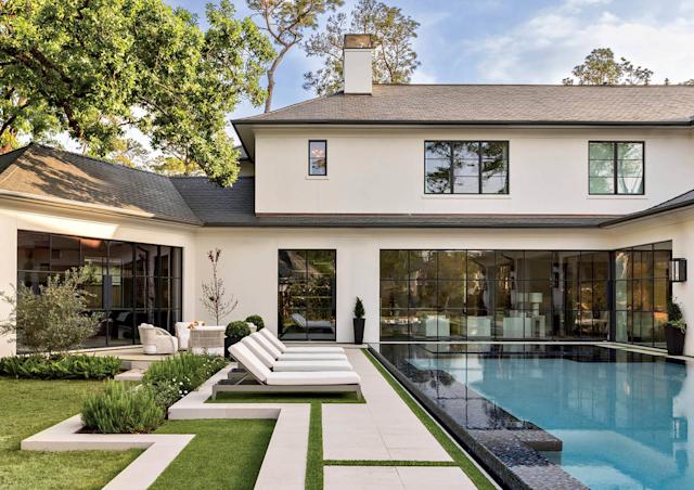 Designers Create A Soft Modern Family Home In Houston | LUXE Interiors ...
