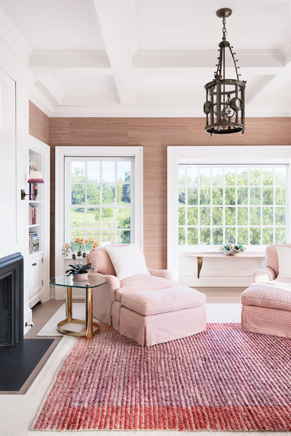 How A Traditional Connecticut Home Gets Dressed To Thrill | Luxe ...