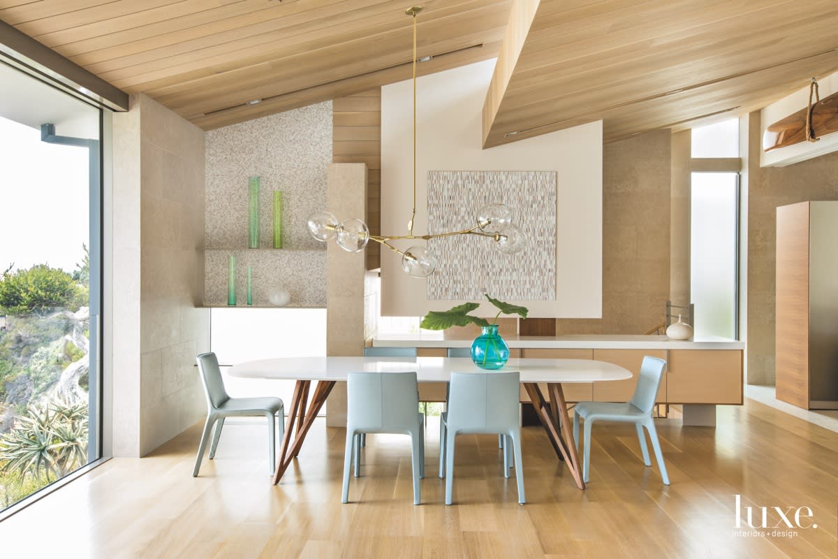 Inside An Out-Of-The-Box House In Laguna Beach | Luxe Interiors + Design