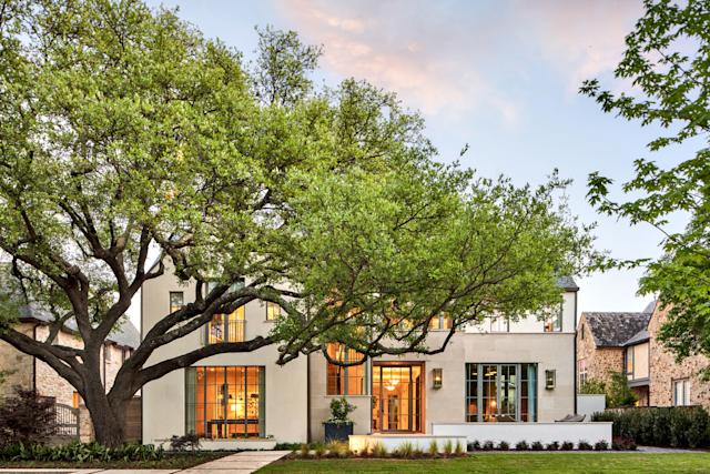 14 Homes With Exemplary Exterior Architecture | LUXE Interiors + Design