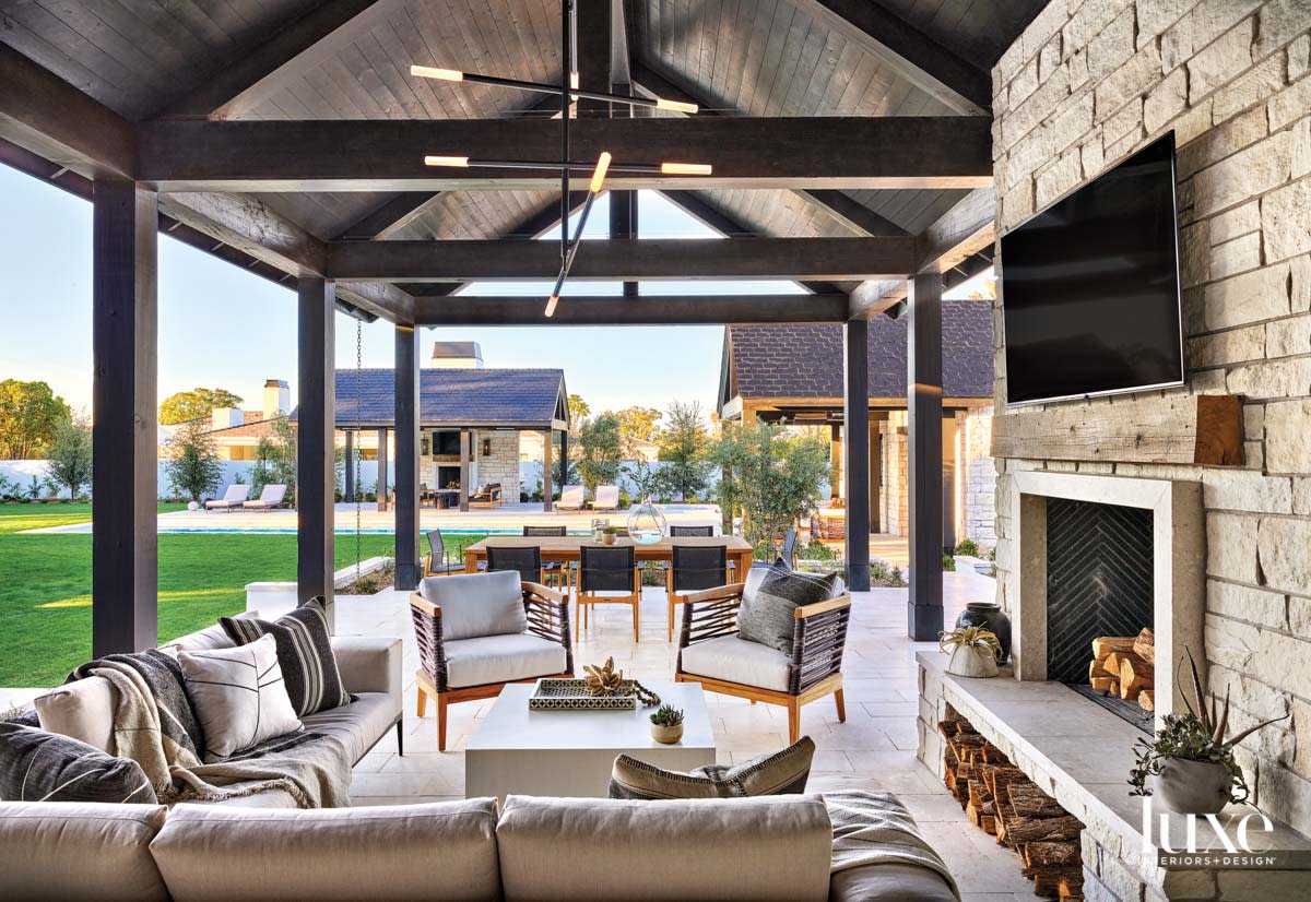 This Arcadia Home Proves It’s Time To Rethink The Modern Farmhouse ...