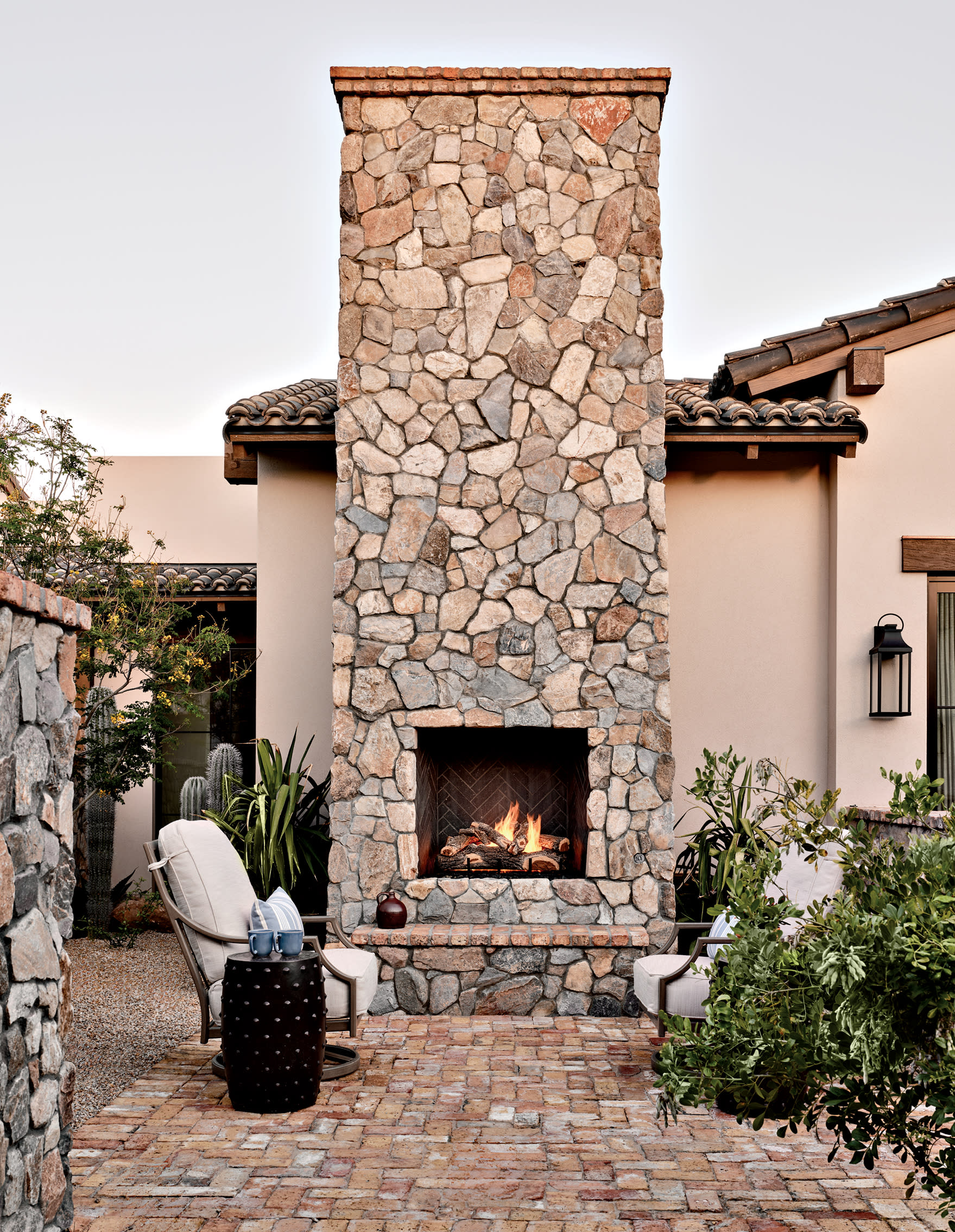 Take A Peek At This Cozy, Desert-Inspired Arizona Abode | Luxe ...