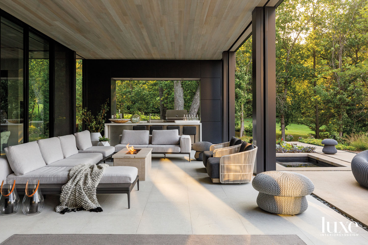 Organic Restraint Meets Sophistication In A Wisconsin Lake House | Luxe ...