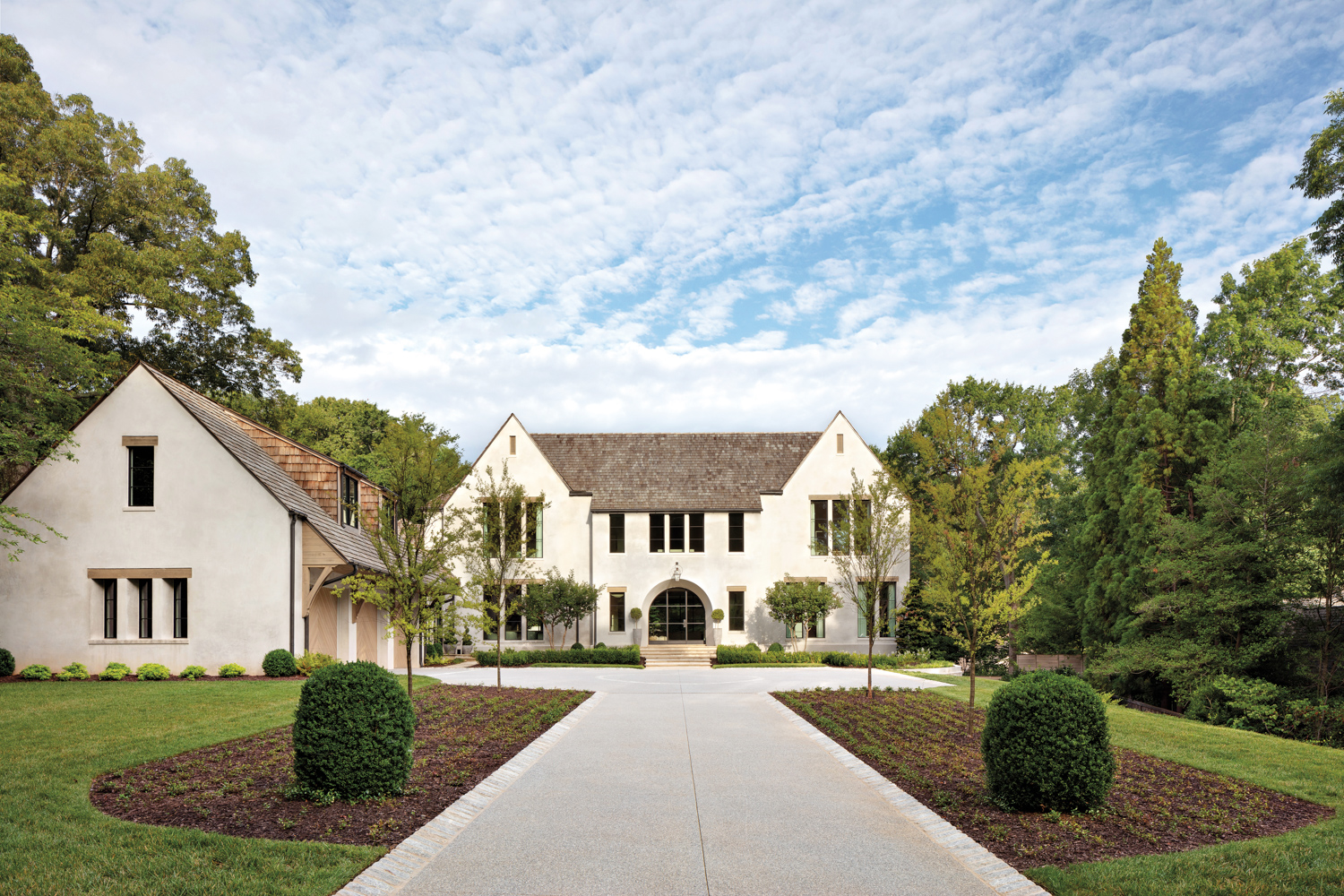 Minimalist Design Meets Family-Friendly Style In This Sleek Atlanta ...