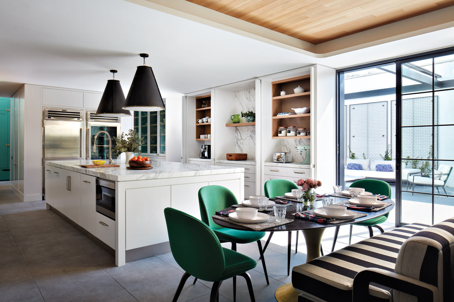 This Historic Chicago Home Receives A Fresh And Fun Update | Luxe ...