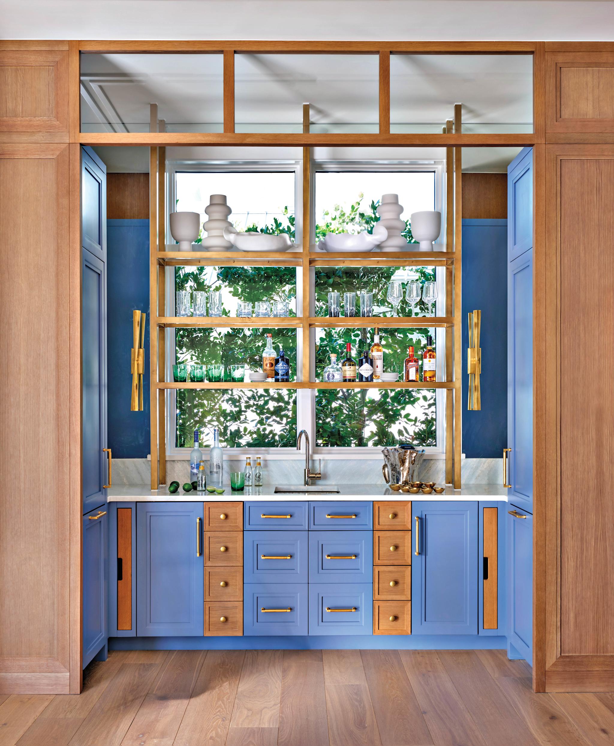 Coastal Design Takes A Contemporary Spin In This Florida Home | Luxe Interiors + Design