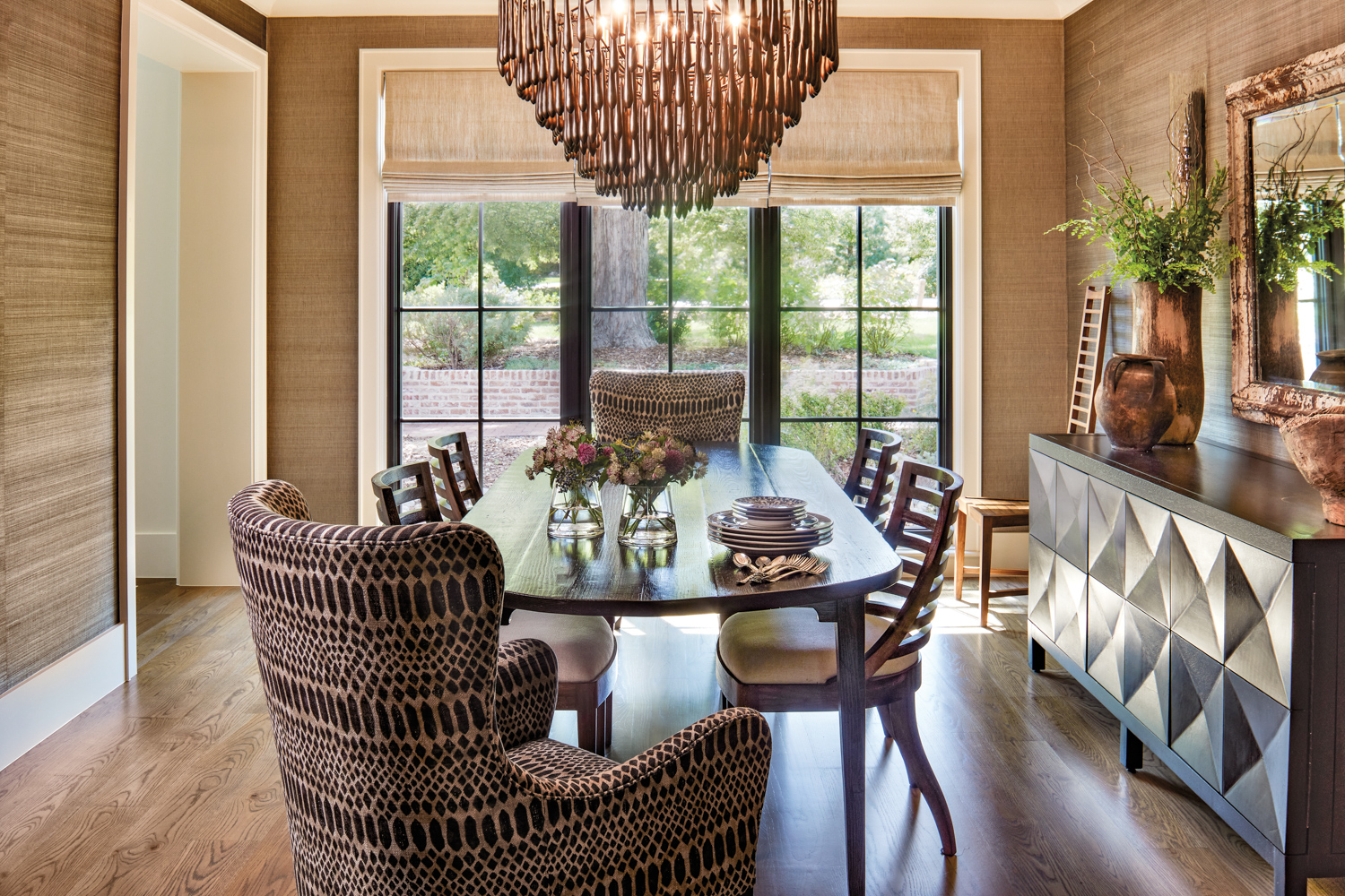 Peek Inside An Antiques Collector’s Georgian-Style Colorado Home | Luxe ...