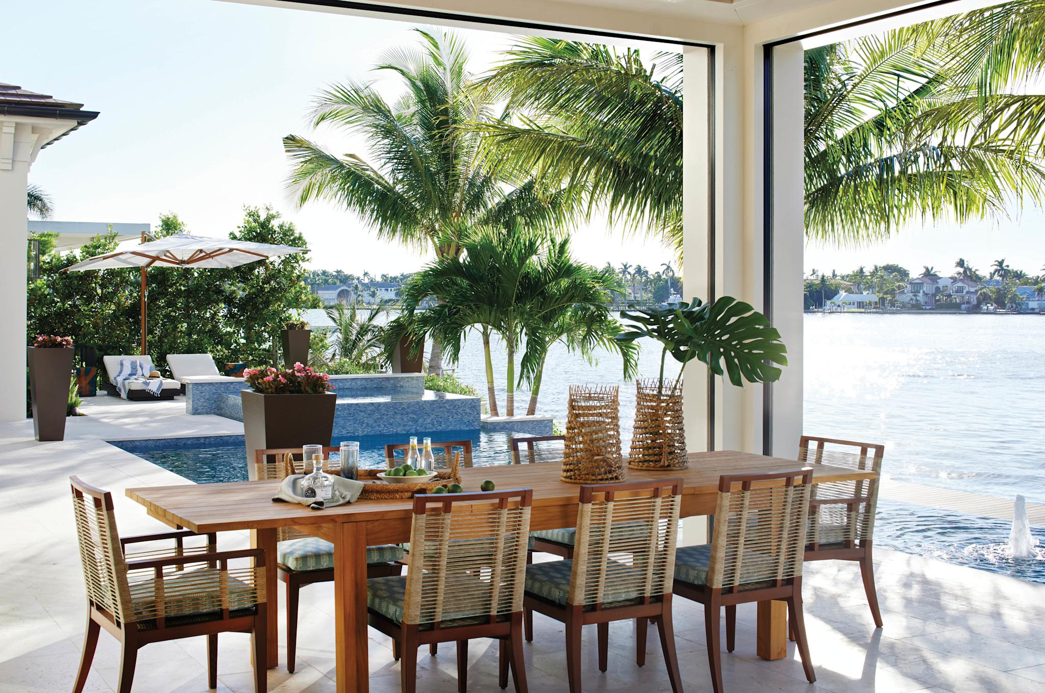Coastal Design Takes A Contemporary Spin In This Florida Home | Luxe Interiors + Design