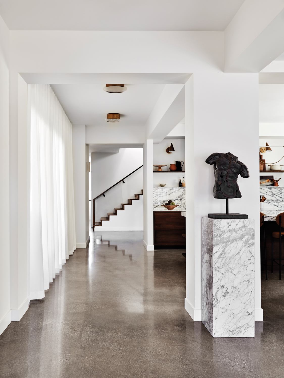 European Modernism Gets A Moment of Zen In This Glam SoCal Abode | Luxe ...