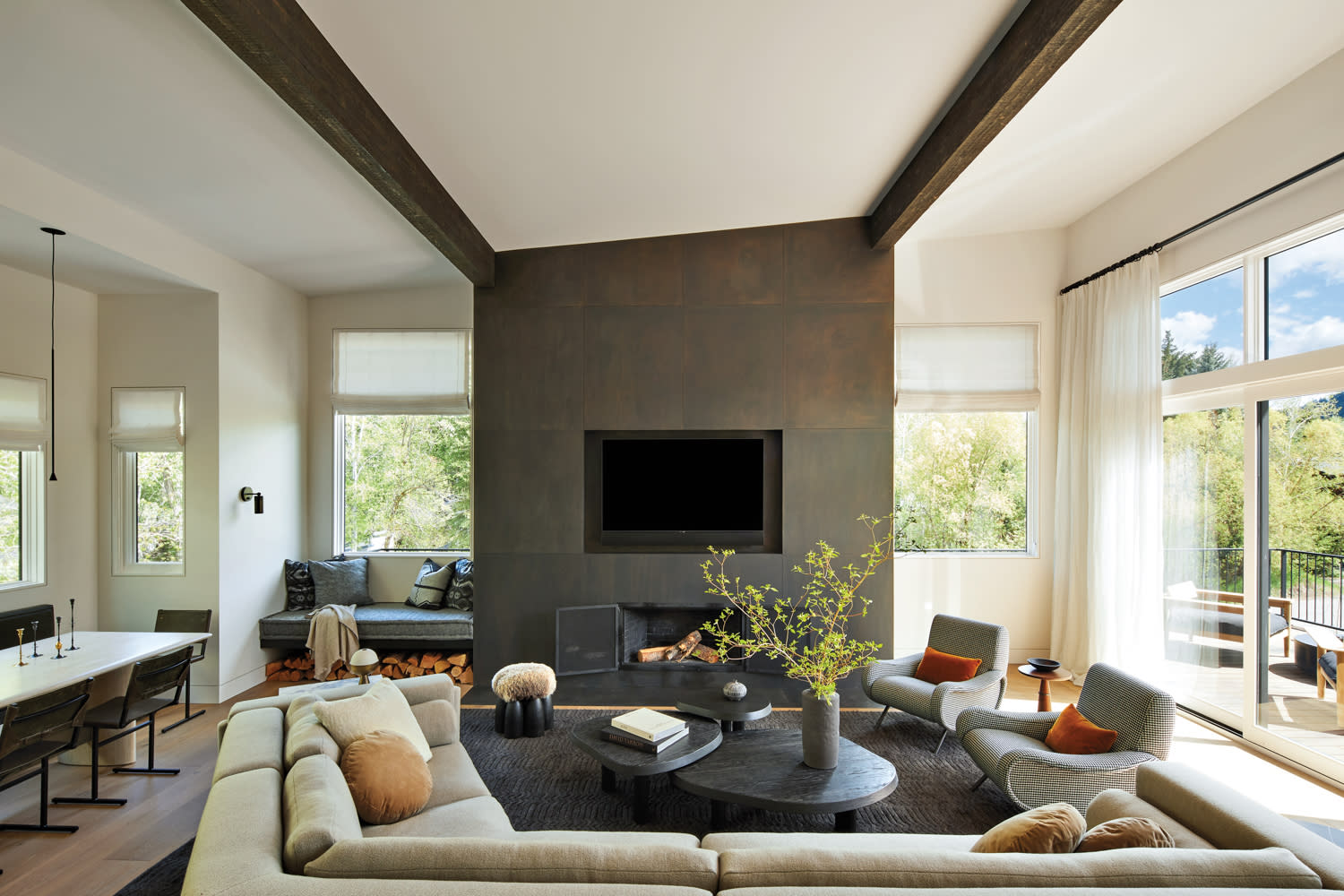An Edgy Black Exterior Inspires The Design Of A Modern Mountain Home ...