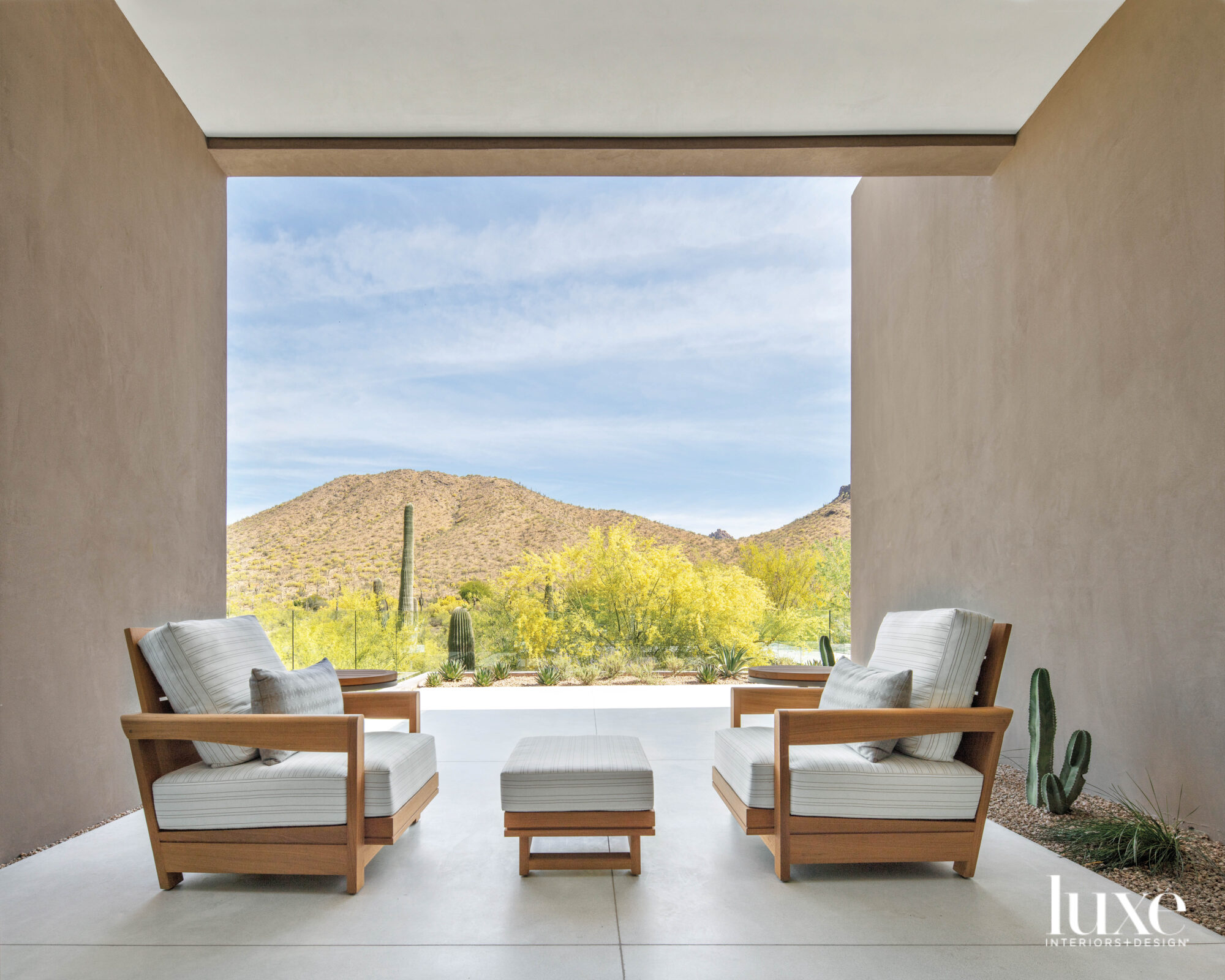 Tucked Away Into A Canyon, This Arizona Home Showcases The Desert From ...