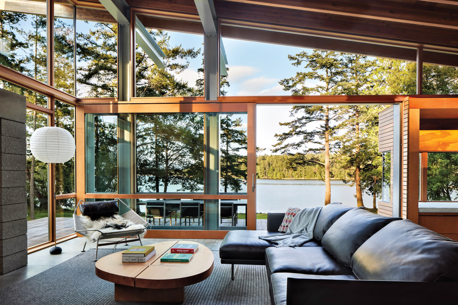 Inside A Modern Pacific Northwest Island Home Framed By Nature | Luxe ...