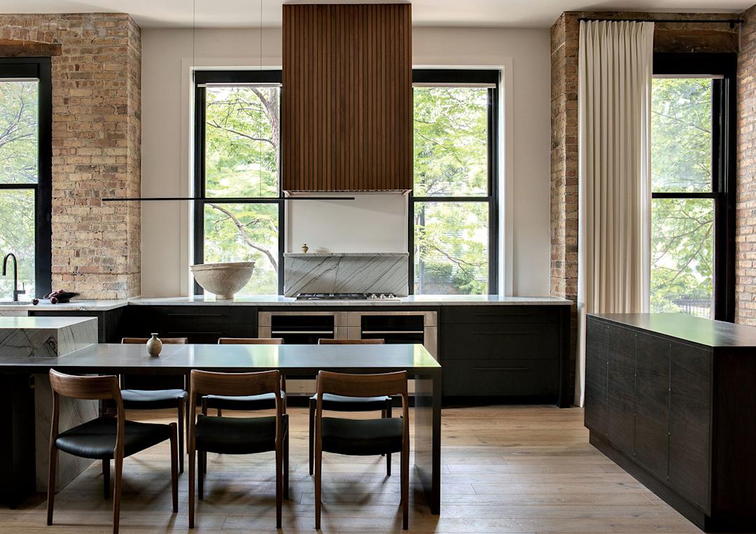 Inside An Updated Chicago Beauty Where Brick Is The Star | LUXE ...