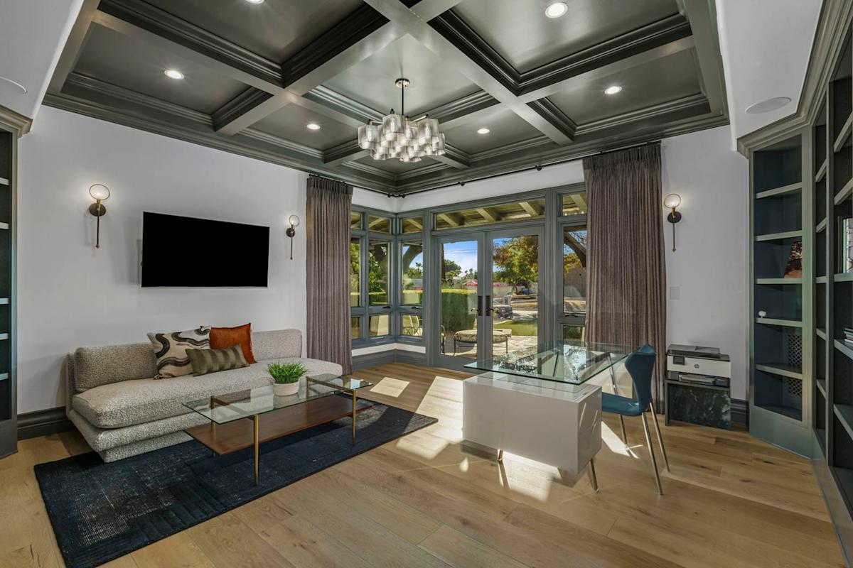 McCully Construction | LUXE Interiors + Design