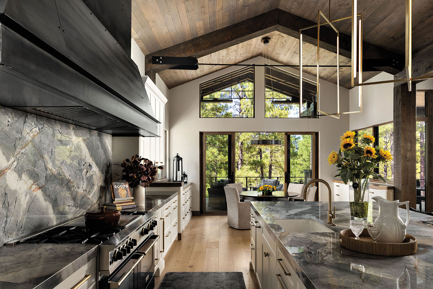 Peek Inside An Arizona Abode Inspired By Tree Houses | LUXE Interiors ...