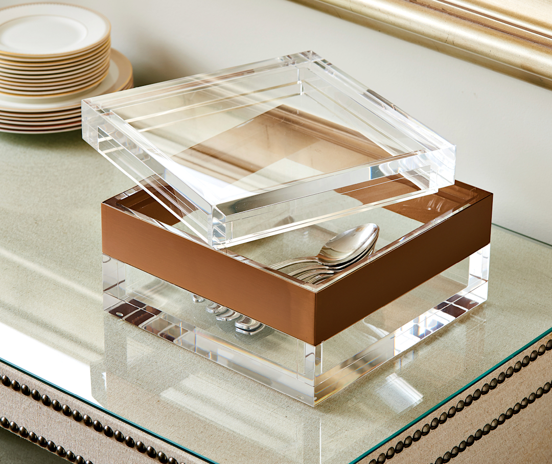 Add Sculptural Flair To Your Shelves With These Objets D’Art | LUXE ...