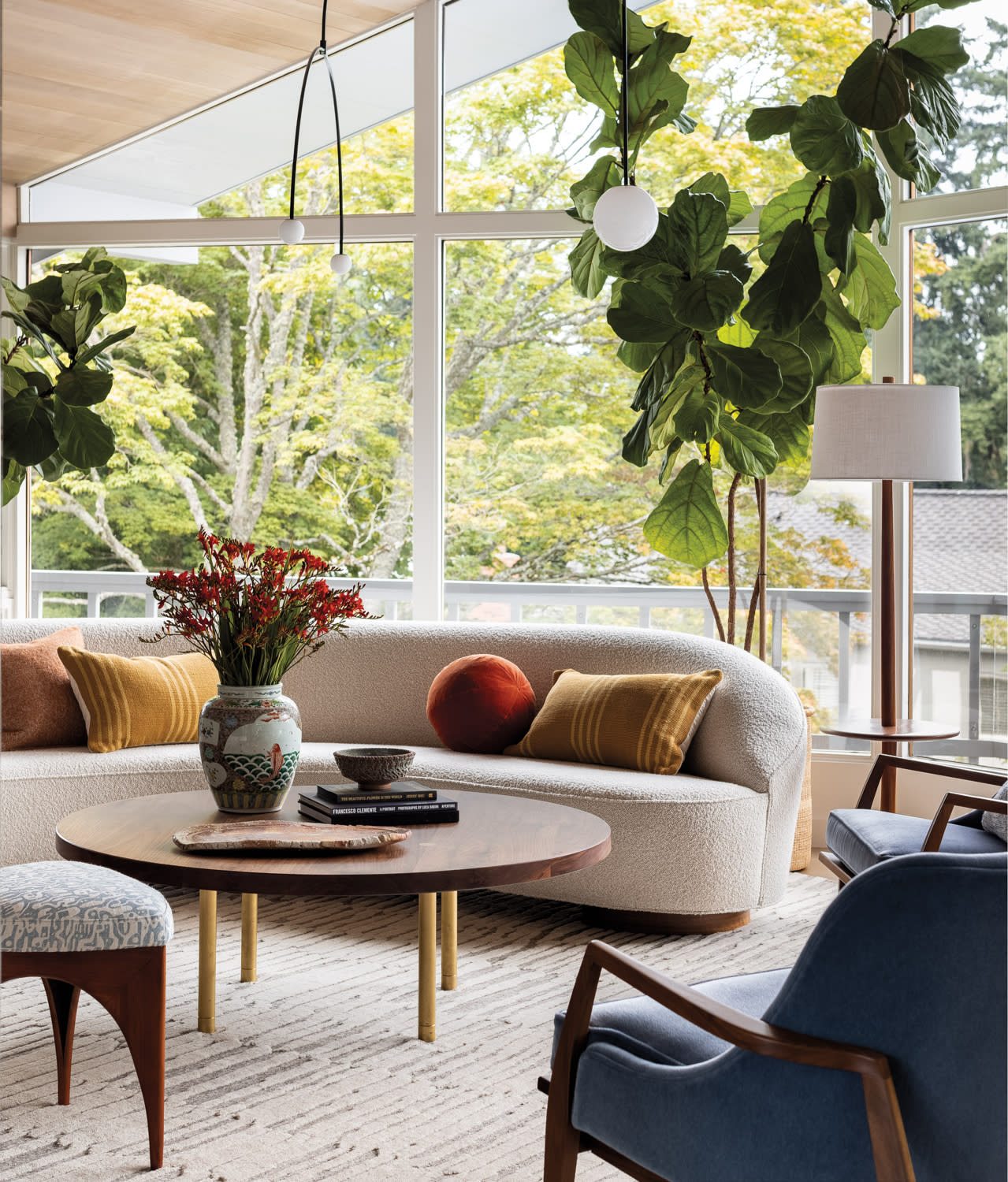 Find The Mid-Mod Fun Of Palm Springs In This Seattle Home | Luxe ...