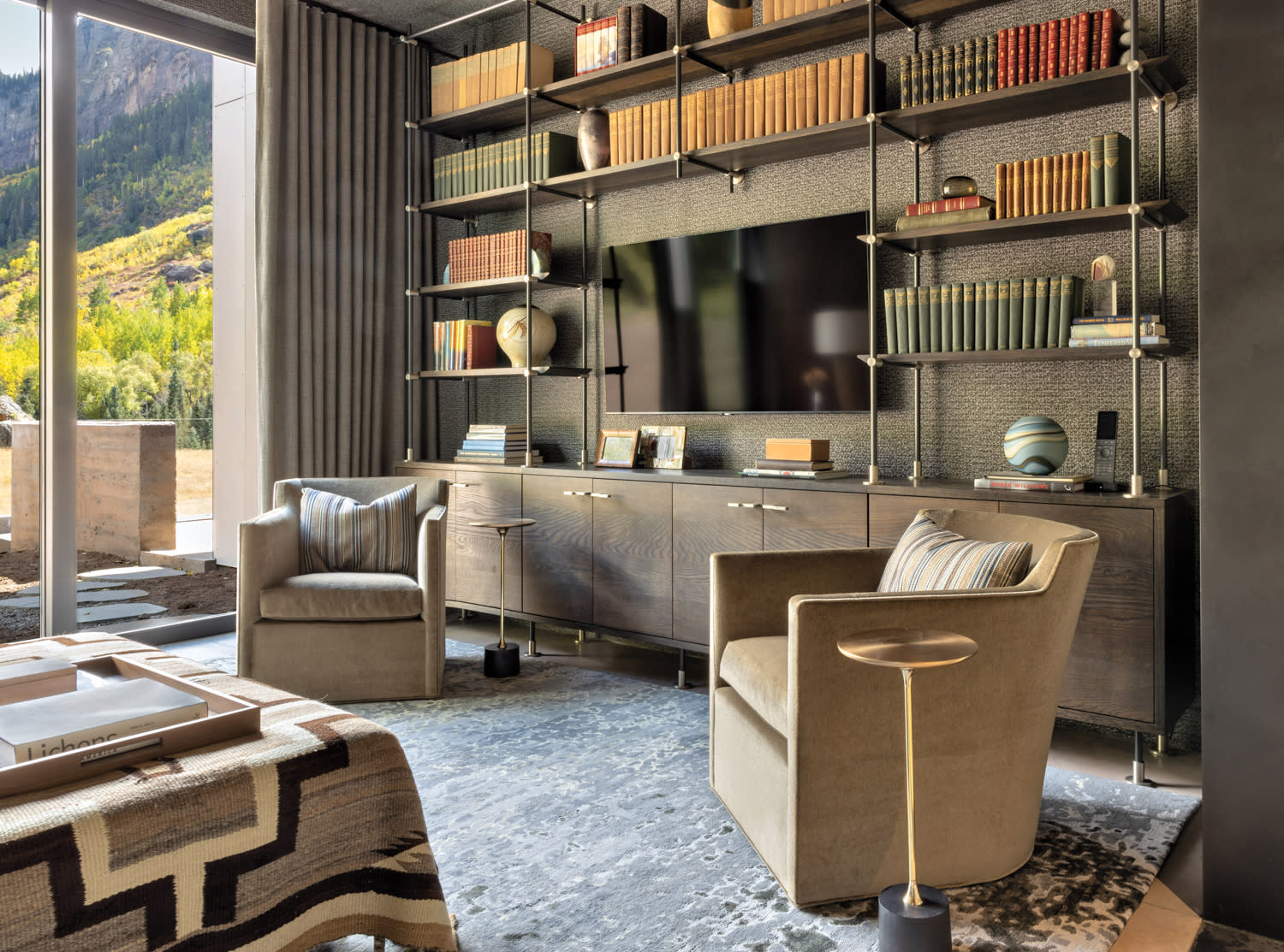 The Dreamy Colorado Mountain Home With Stunning Waterfall Views | Luxe ...