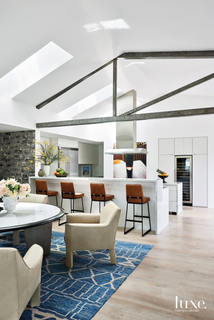 Martyn Lawrence Bullard Crafts A Chic Venice Bachelor Pad | Luxe ...