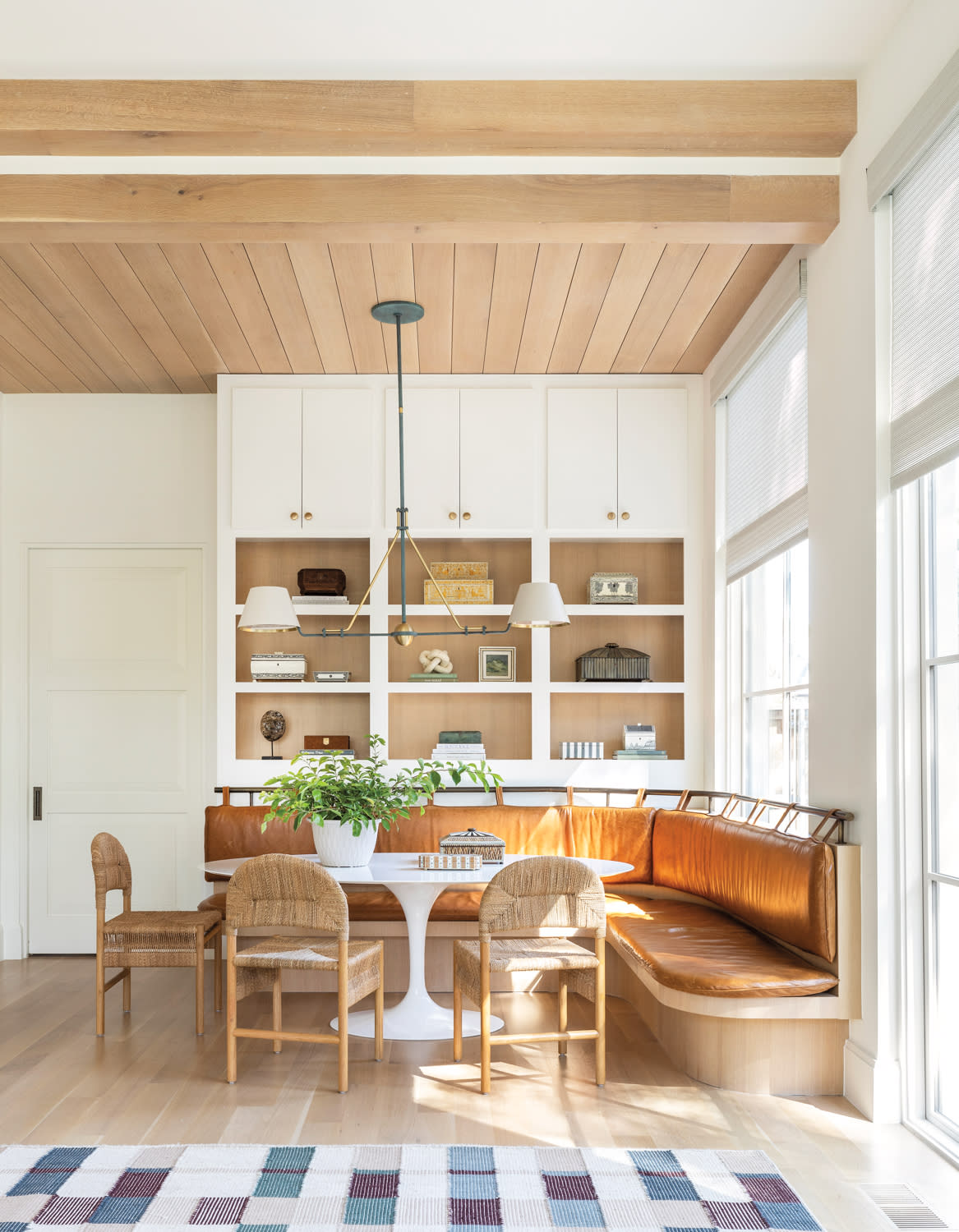 Inside A Warm Dallas Family Home With Contemporary Details | Luxe ...