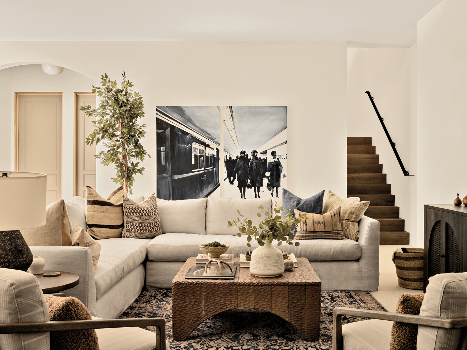 Behind This Modern Arizona Home Made For Cozy Nights In | Luxe ...