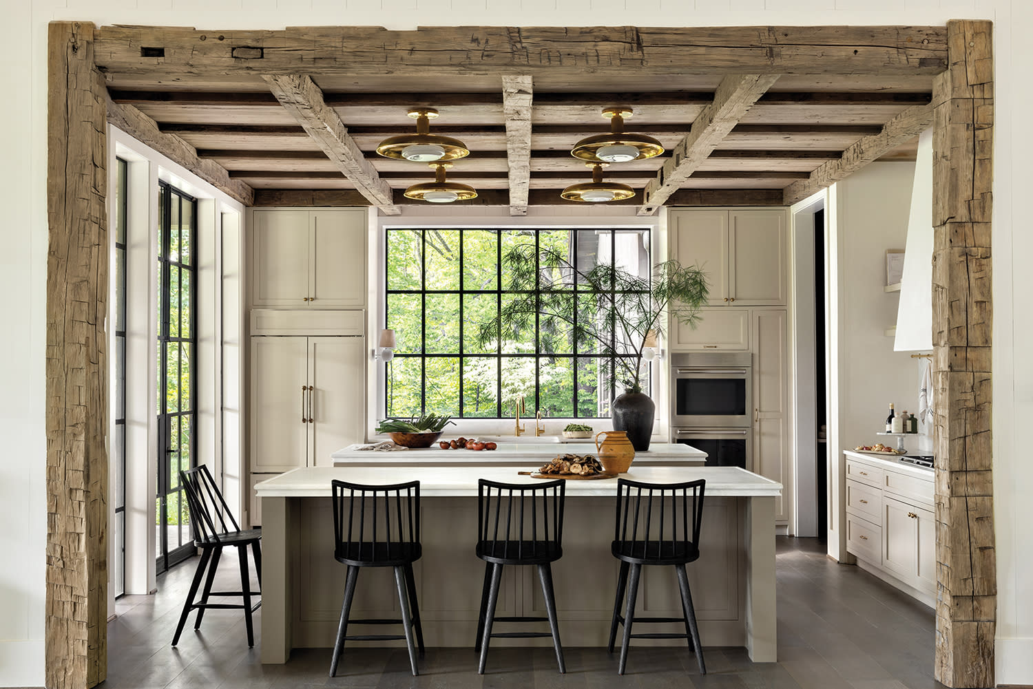 An Appalachian Escape Makes The Most Of Its Mountain Setting | LUXE ...