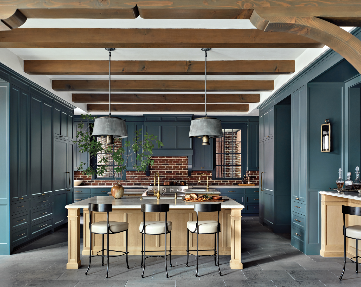 AP Builders | LUXE Interiors + Design