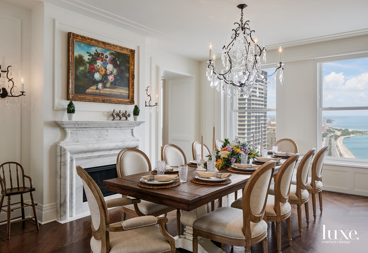 A City Penthouse Embraces A Rustic Yet Elegant Look | Luxe Interiors ...