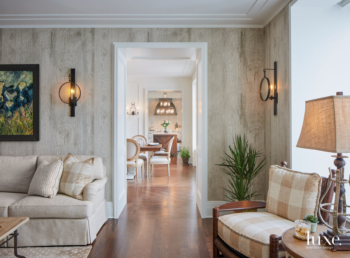 A City Penthouse Embraces A Rustic Yet Elegant Look | Luxe Interiors ...