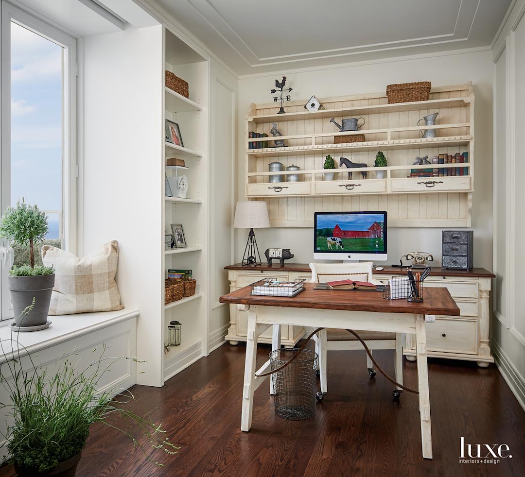 A City Penthouse Embraces A Rustic Yet Elegant Look | Luxe Interiors ...